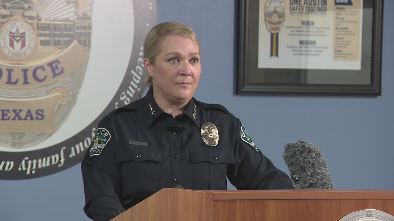 Austin police officer injured in Zilker Park shooting; suspect in custody | FOX 4 Dallas-Fort Worth