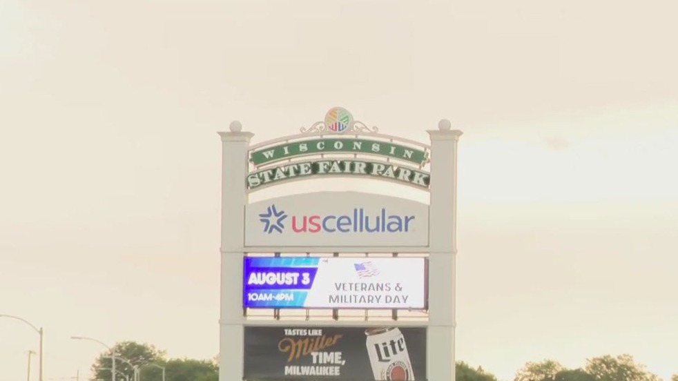 2025 Wisconsin State Fair; cream puff giveaway, 3 different flavors ...