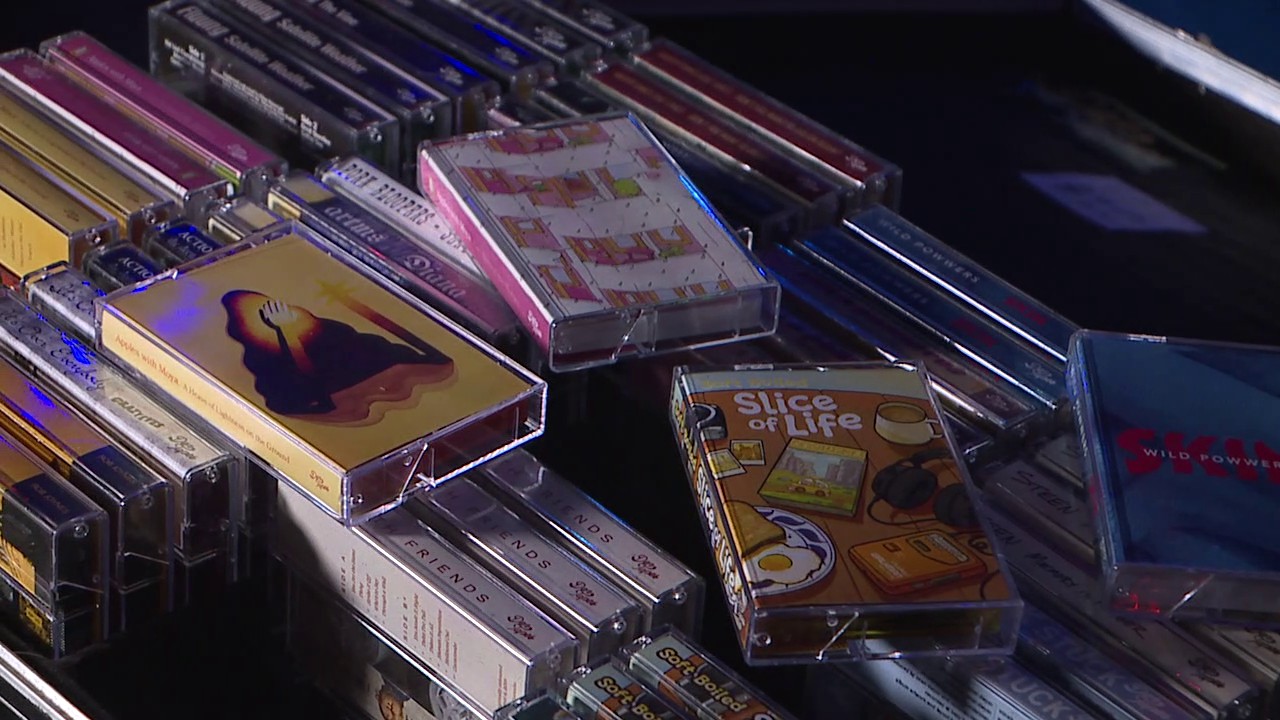 Den Fest returns this weekend at Ballard's Sunset Tavern | FOX 13 Seattle