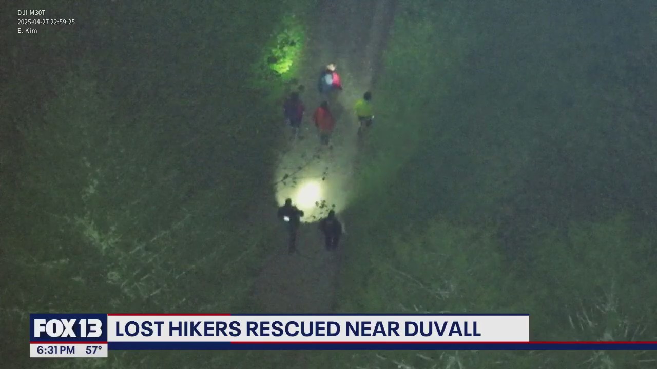 Lost hikers rescued near Duvall | FOX 13 Seattle