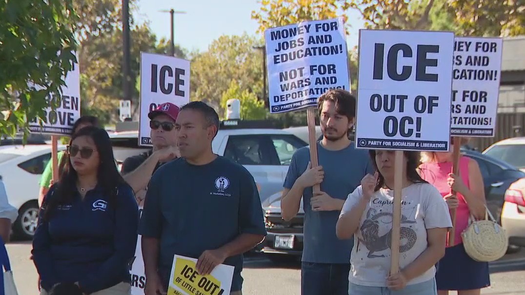 Orange County activists want ICE out, accuse agents of racial profiling ...