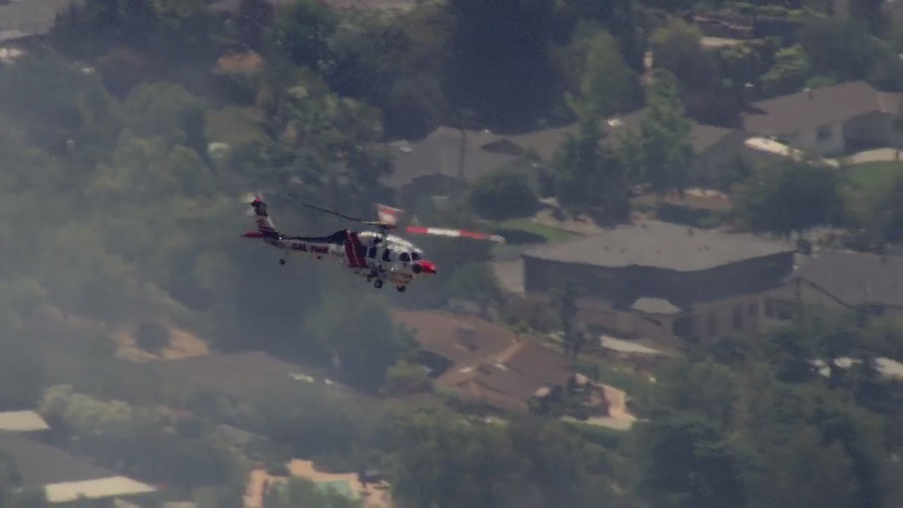 San Jose vegetation fire spreads quickly, threatens homes | KTVU FOX 2