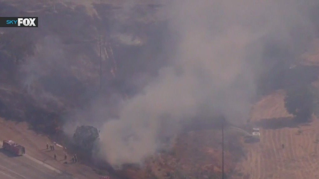 Deadly car fire ignites brush fire along 5 Freeway | FOX 11 Los Angeles