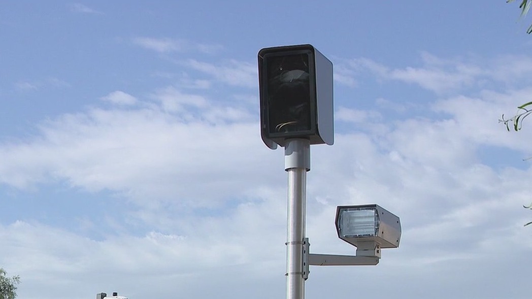 Phoenix approves red light cameras | FOX 10 Phoenix
