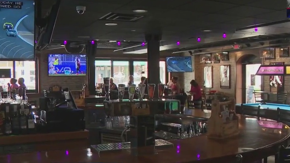 RNC 2024: Debate over bar, tavern closing times | FOX6 Milwaukee