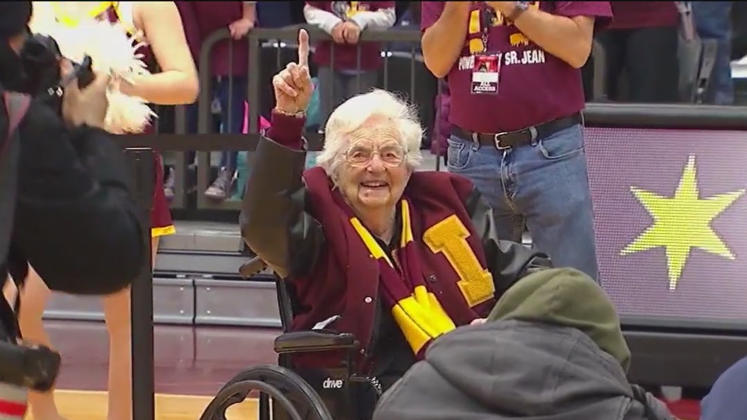 Loyola icon Sister Jean retires at 106 after decades of service | FOX ...