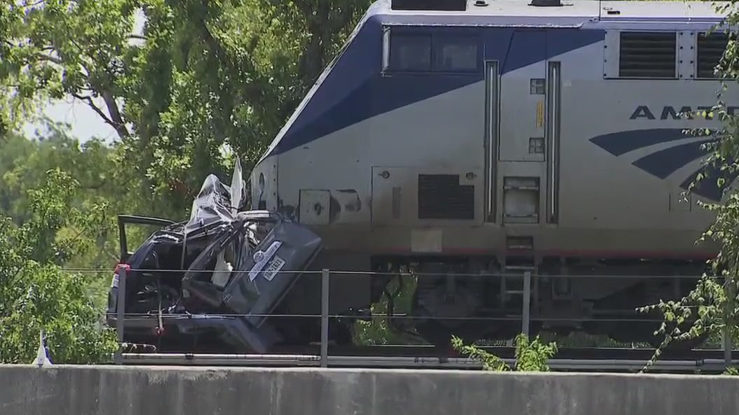 Deadly Amtrak crash: Train traveling from San Antonio hits vehicle ...