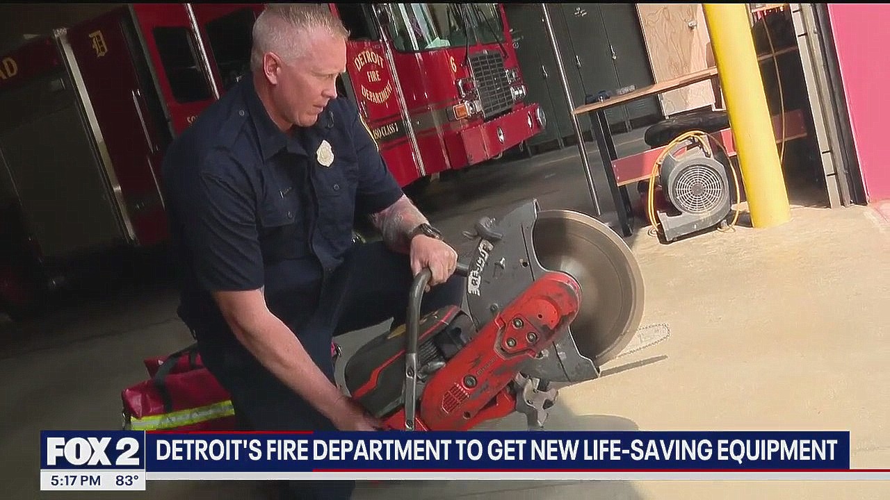 Detroit Fire's Heavy Rescue Squad outfitted with life saving equipment ...