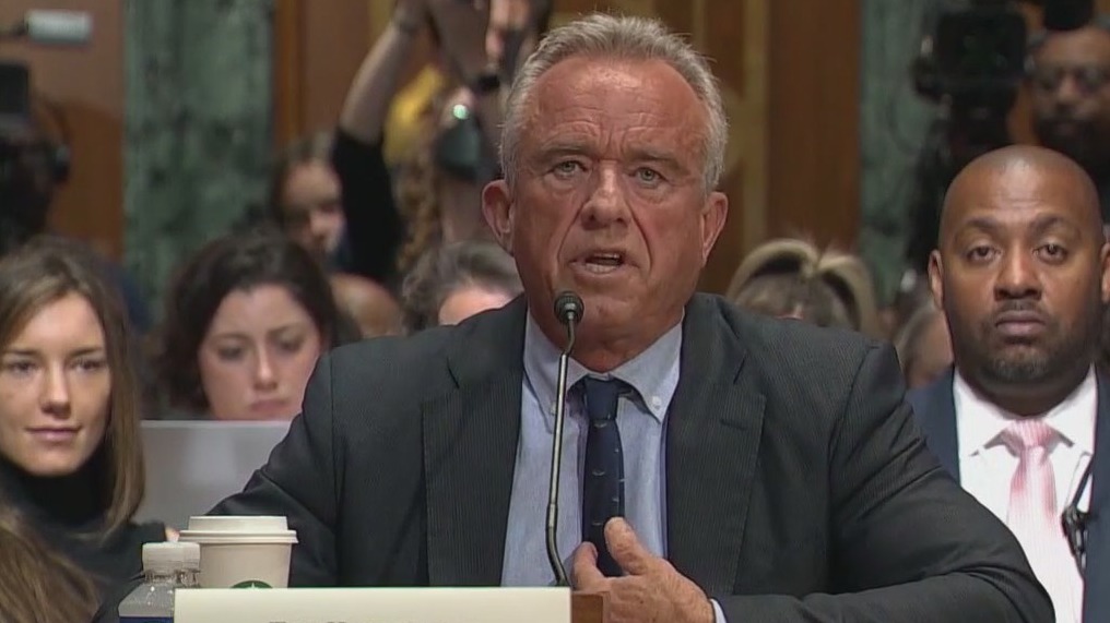 RFK Jr. grilled on Capitol Hill about decision-making | FOX 32 Chicago