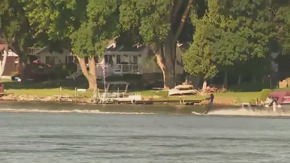The Muskego Water Bugs perform free water ski shows during the summer ...
