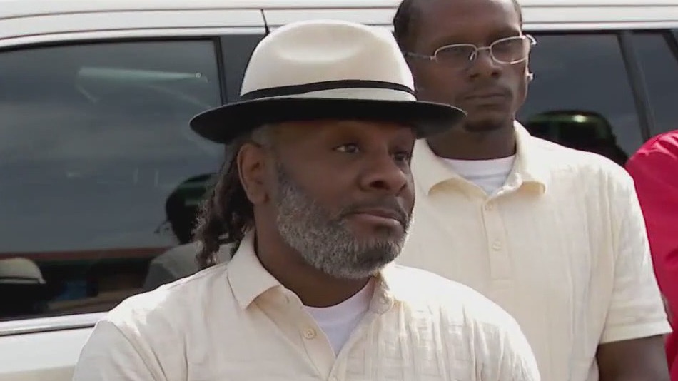 Exonerated man walks out of prison 27 years after murder conviction | FOX 9 Minneapolis-St. Paul