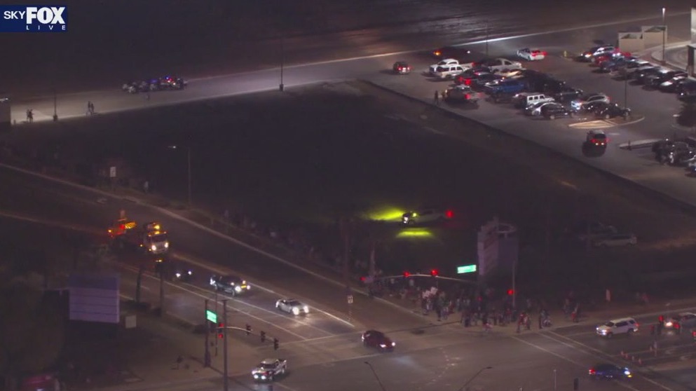 Mesa crash victim remembered; Westgate immigration protest l Morning ...