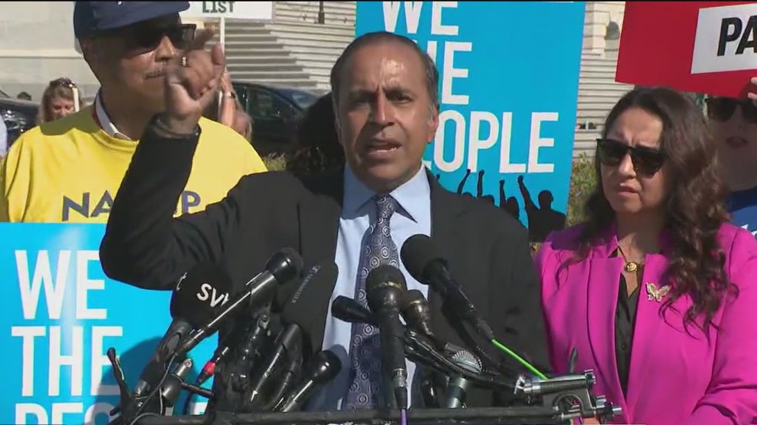 Illinois elected officials vow to fight Trump deployment of National ...