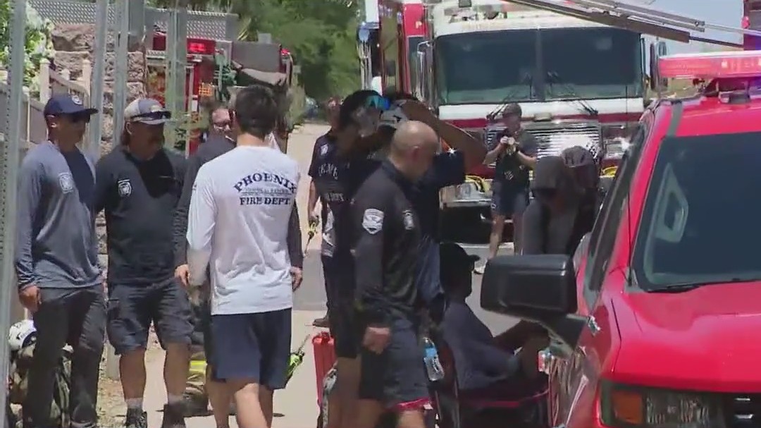 Hiker in Phoenix hospitalized following rescue | FOX 10 Phoenix