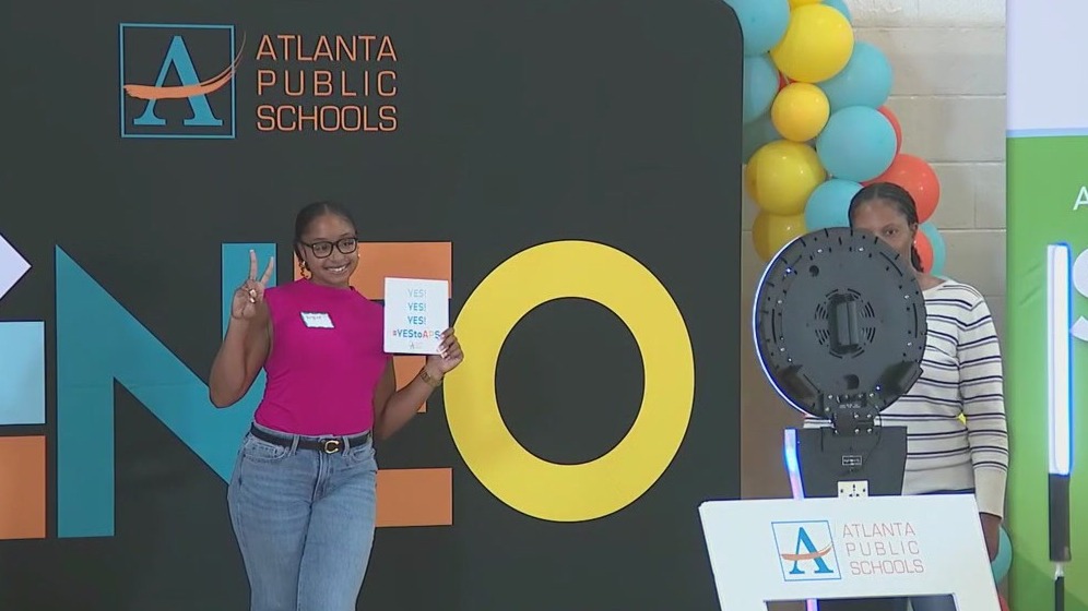 Atlanta Public Schools welcomes new employees | FOX 5 Atlanta