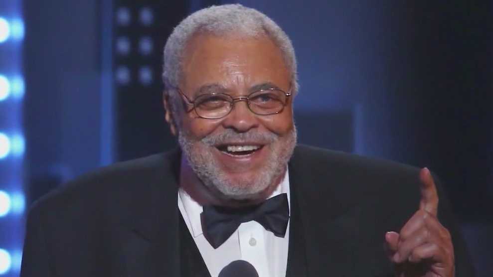 James Earl Jones dies at 93 | FOX 5 Atlanta