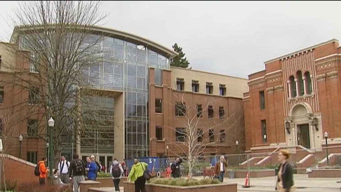 More Illinois universities announce free tuition programs for low ...